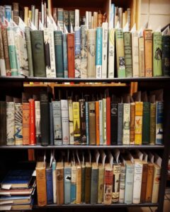 Bookcore: How Everyone Is Dressing Like a Bookstore Regular — Die ...