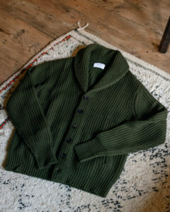 Bookcore: How Everyone Is Dressing Like a Bookstore Regular — Die ...